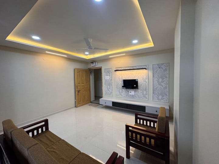 Narayani Home Stay - Kolhapur