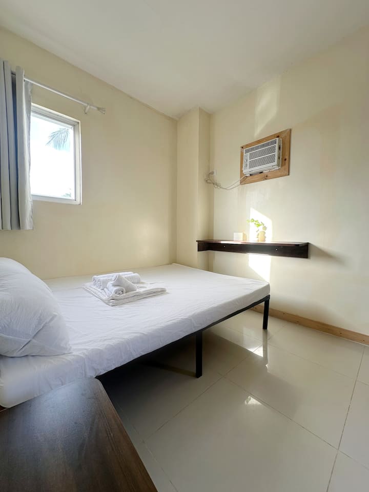 The Pier Hostel Coron - Standard Double Room 1 - Coron