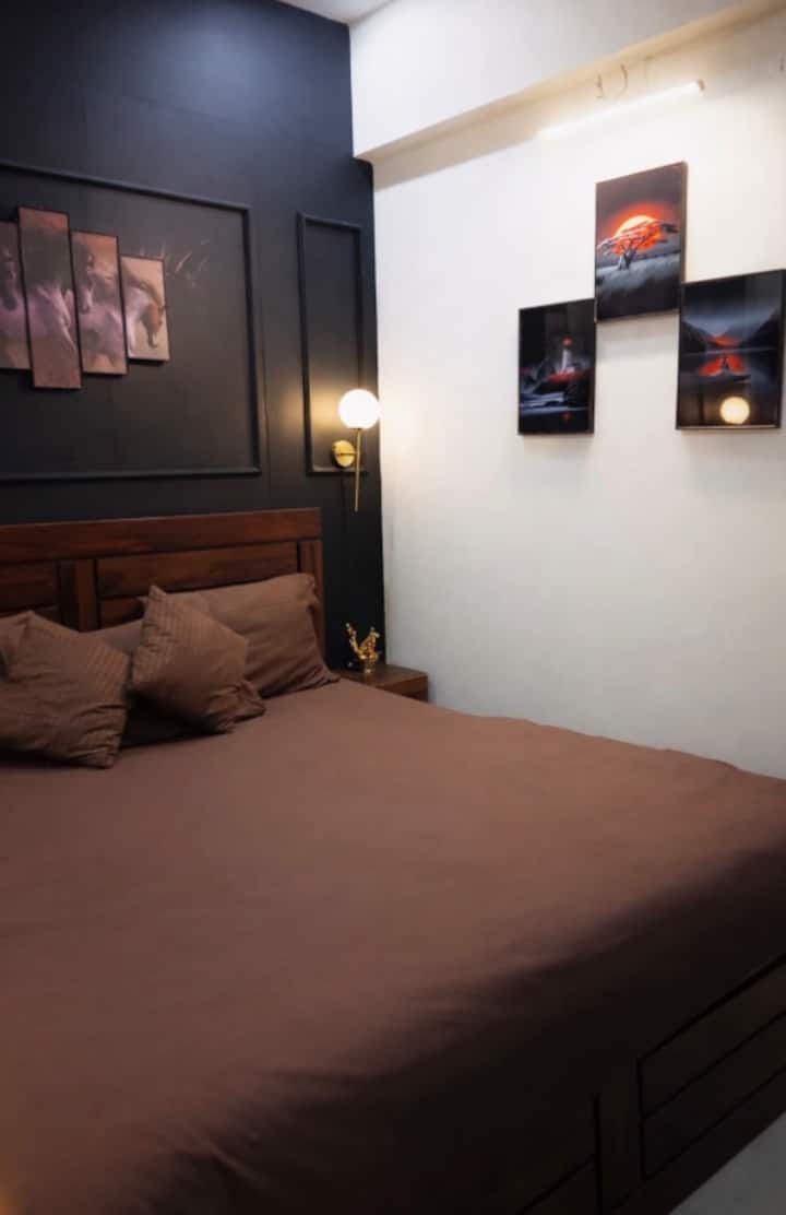 Private Luxe Studio | Secure • Smart Tv • Ac - Karachi