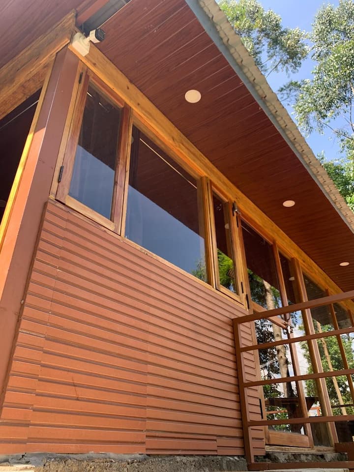 Spotbluestay Wood And Glass House - Kodaikanal