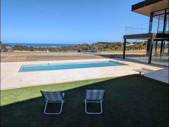 Tranquil Retreat With Pool + Ocean And Farm Views! - Australia