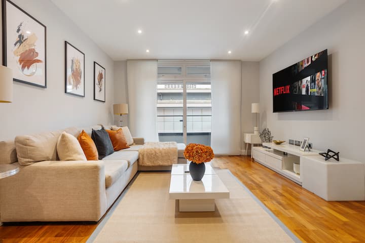 Beautifully Presented Central Apartment! - Chelsea