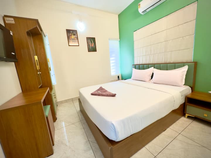 Tokyoz Inn Calicut - Karanthur - Kozhikode