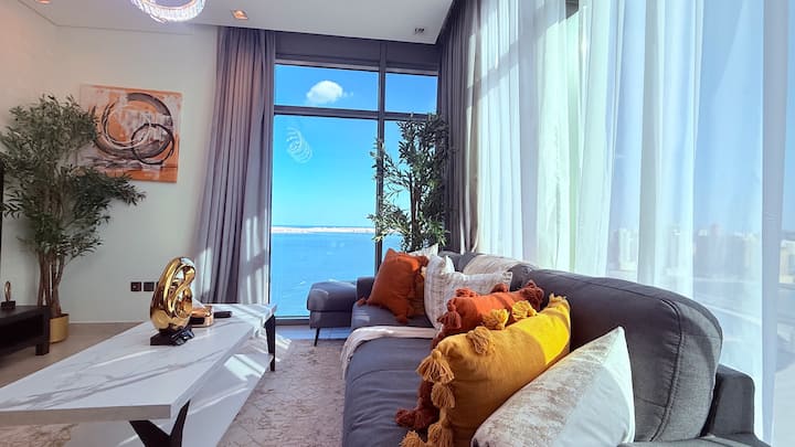 Seaview Panoramic 31st Floor One Bed 75” Smart Tv - Manama