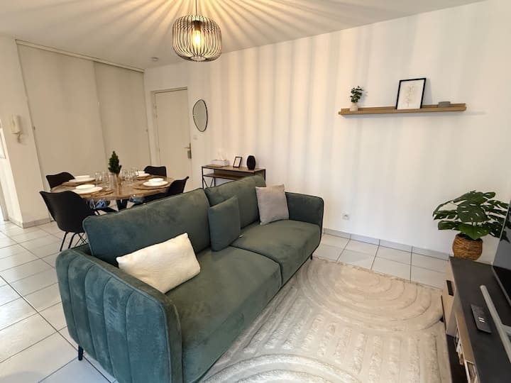 Le Clair De Lune – ÉLégant T3 Avec Parking Privé - Maubeuge