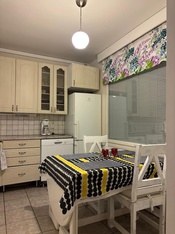 Hyvinkäällä Tilava Asunto, Palvelujen Vieressä. - Riihimäki