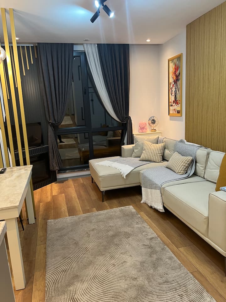 Ultra Lüks Yeni Eşya Yeni Bina Otoparklı Kombi 1+1 - Samsun