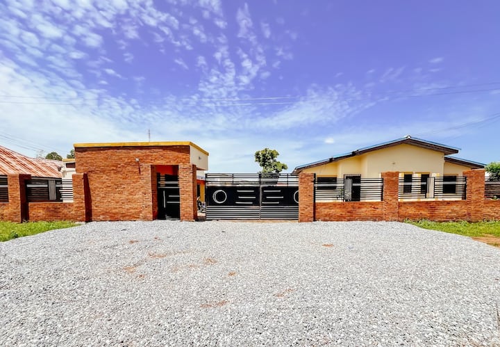 A Home Away From Home - Cute. Cozy. Classy. - Ghana