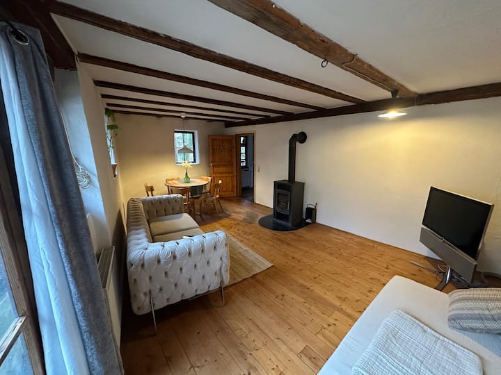 Ganzes Fachwerkhaus Mit Kamin & Schnellem Wlan - Leonberg