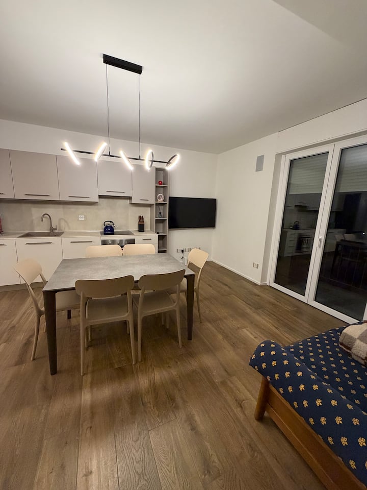 Nuovissimo Trilocale Nel Centro Di Saint Vincent - Antagnod