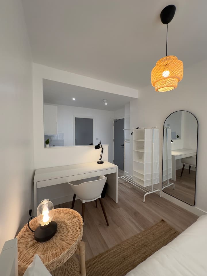 Brightstudiopiccadilly,work Space,petfriendly 2 - Chingford