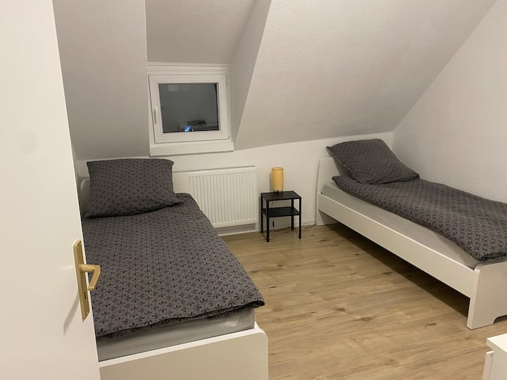 100 M² Ferienwohnung In Singen 4 Schlafzimmer City - Gottmadingen