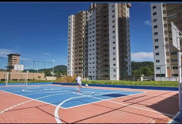 Itapema: Conforto E Lazer A 800m Do Mar - Famílias - Brasil