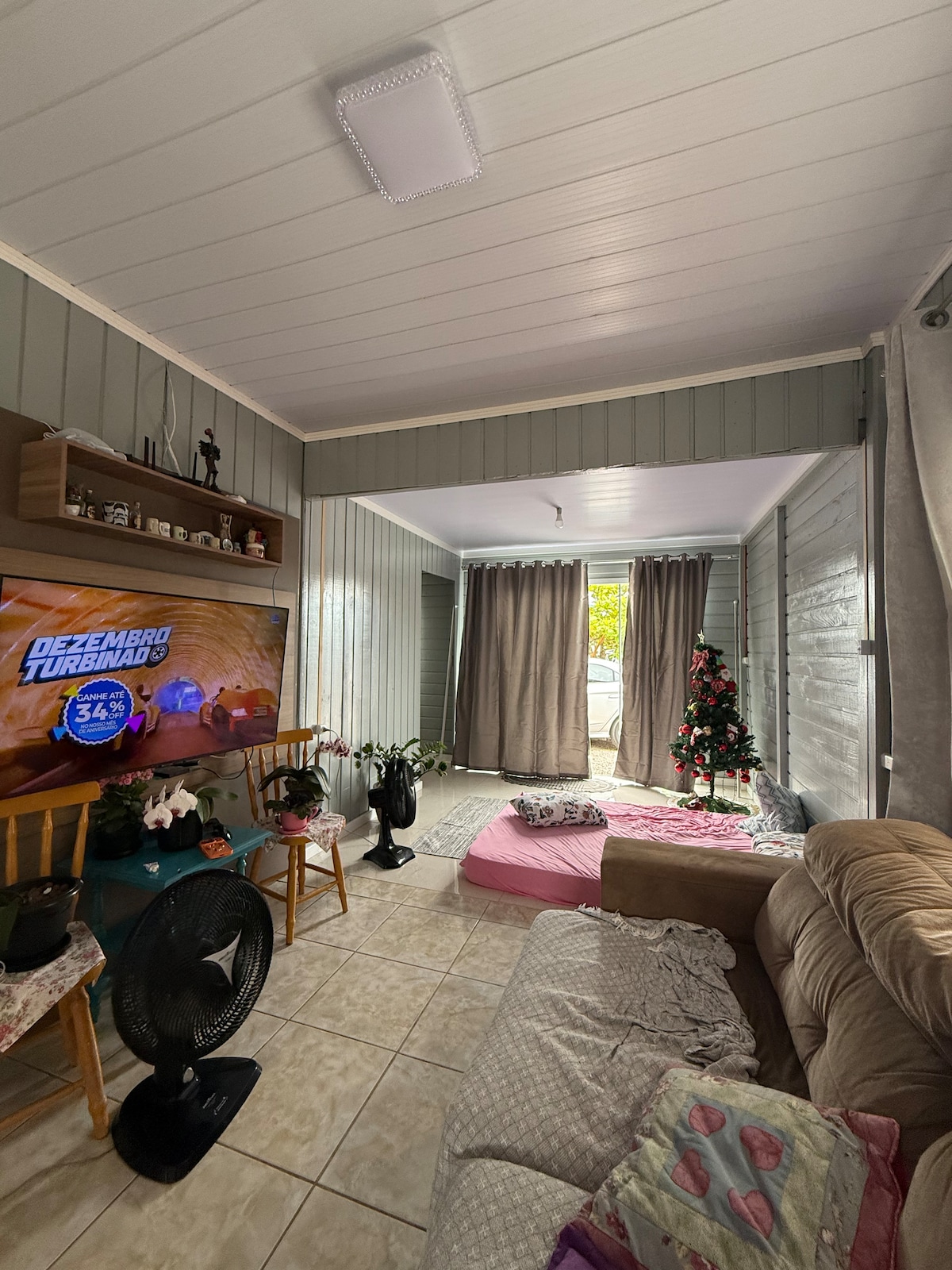 Large beach house (with barbecue) - Houses for Rent in Palhoça, State ...