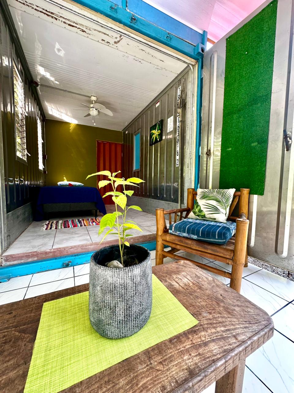 Appartement Conteneur Vert Ylang - Shipping containers à louer à Puerto ...