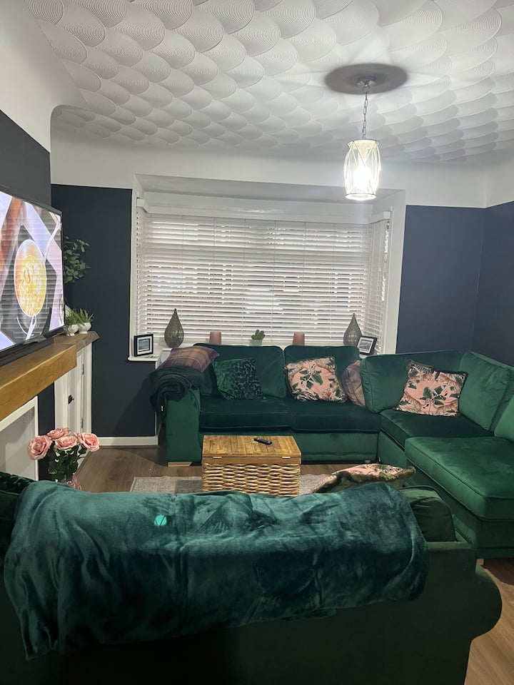 Our Happy Place In West Derby Village Liverpool - Liverpool