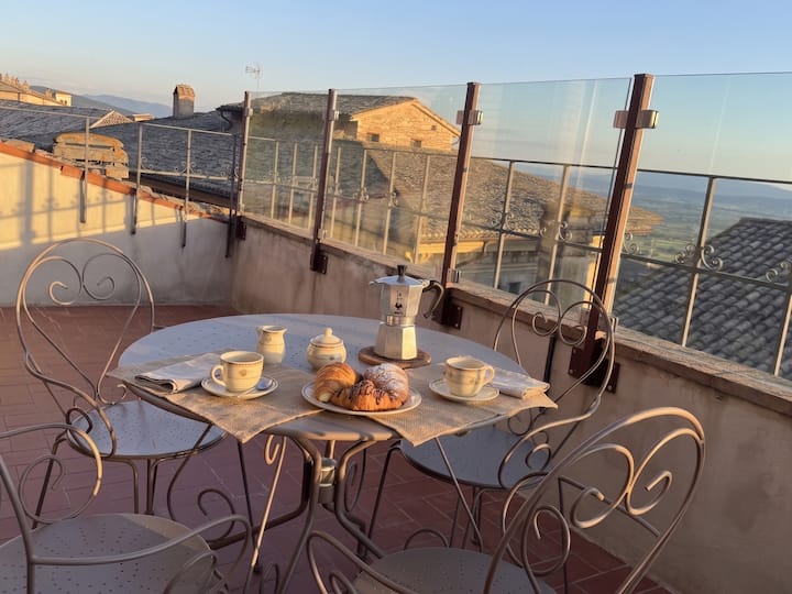 Luce, Penthouse With Panoramic Terrace. - Assisi