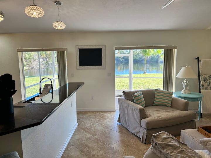 Tallulah Falls Lake House Getaway - North Fort Myers, FL