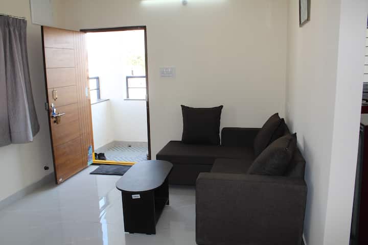 New 2bhk Near Hitech City Mindspace For Families - 