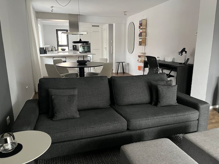 Stilvolle Wohnung!84qmiterrasseiparkplatziextras! - Ludwigsburg