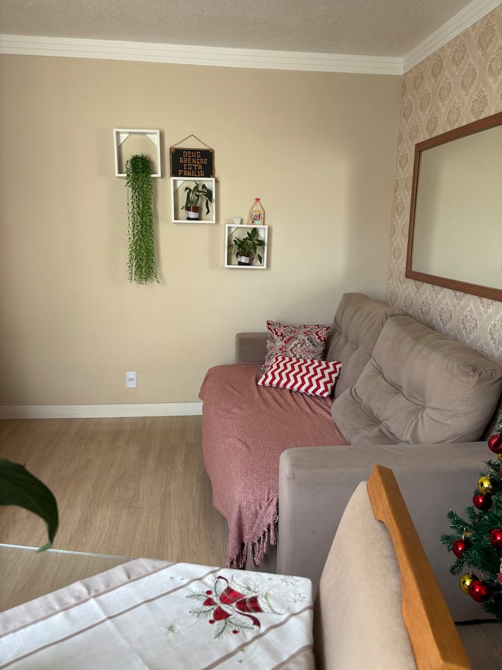 Apê 2 Qts Confortável, Completo E Bem Localizado - Rio das Ostras