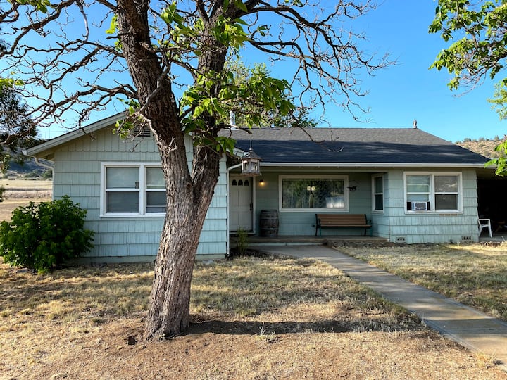 Emerald Green - Yreka, CA