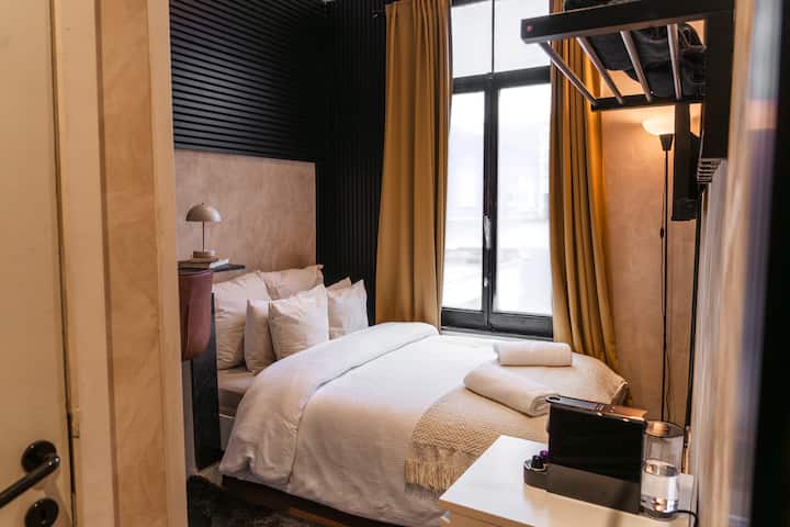 Chic Studio In Ghent’s Vibrant Cultural District - Gand