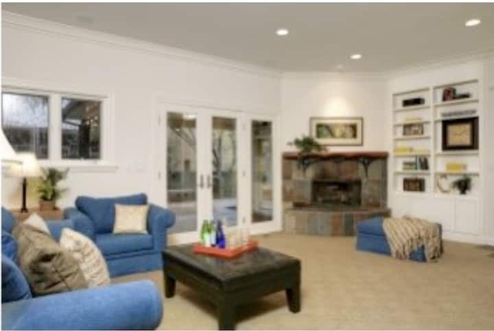 Menlo Park Home - Woodside, CA