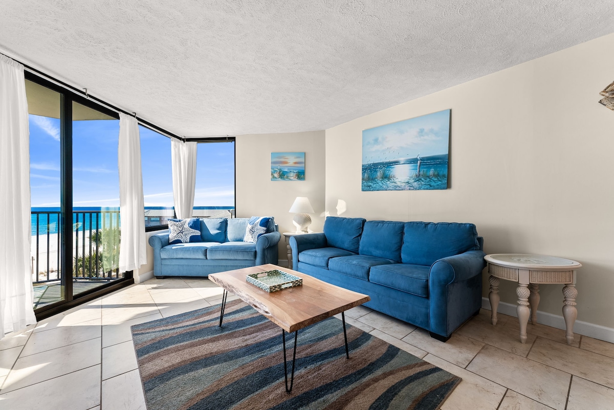 Atemberaubende Aussicht auf den Golf! Resort-Pools • Strand • Balkon ...