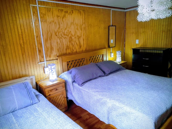 Casa Chilota Ayelen - Castro, Chile