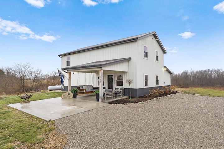 Come Enjoy 
The Mossbarger Manor! - Paint Creek State Park, Bainbridge