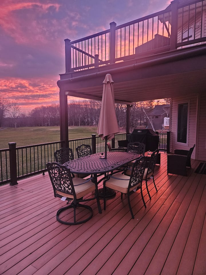 Golf Course+ski Hill+lakes + Pet Friendly+ Hideout - Lake Ariel, PA