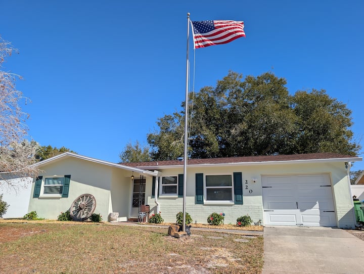 Palm Harbor Home 2br/2ba Sleeps 6 Pet Friendly - Safety Harbor