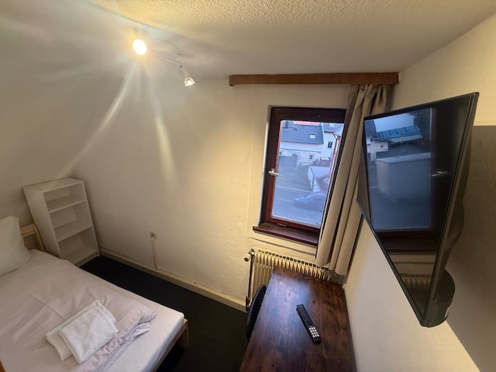 All In Wohnung Für 3-5 Personen - Würzburg