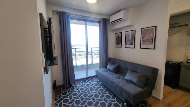 Vista Incrível No Porto Com Garagem E Piscina - Rio de Janeiro
