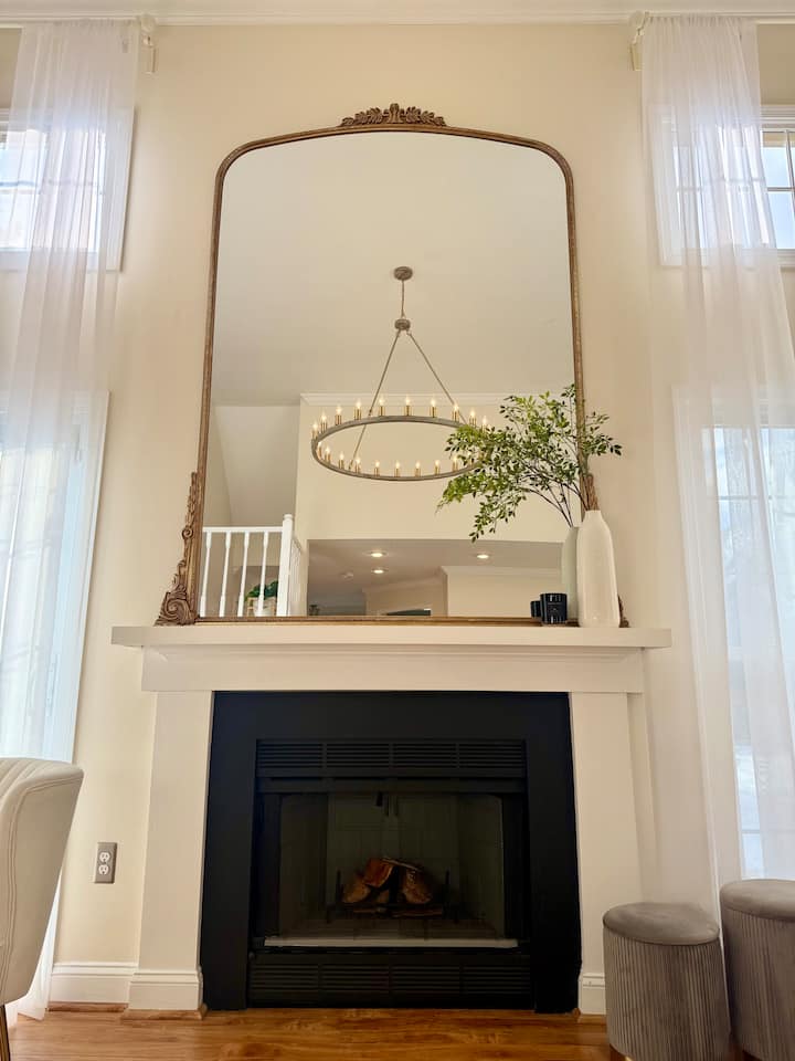 Stunning Modern 3br Townhome | On-site Parking - Reston, VA