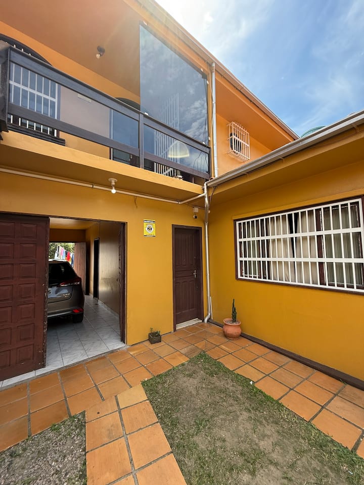 Casa Próximo Ao Centro Histórico - Laguna