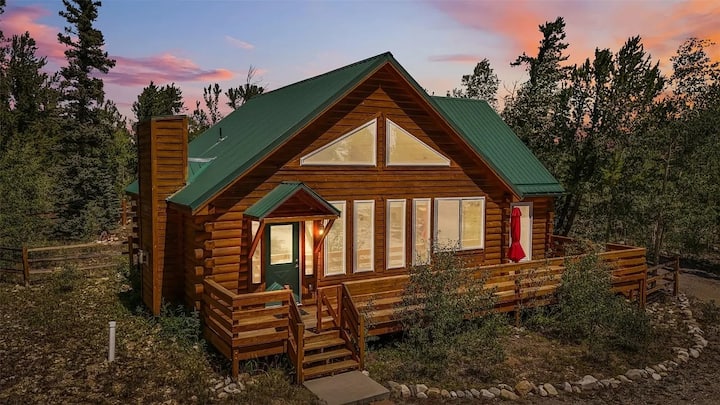 Spacious & Cozy, Dog-friendly Mountain Cabin - Fairplay, CO