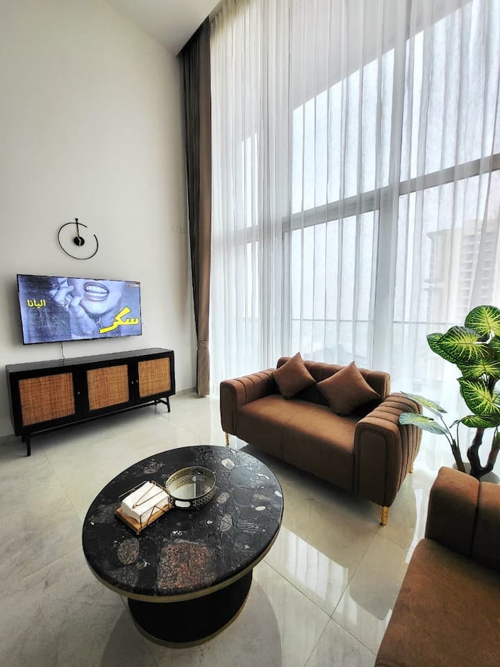 The Glasshouse Loft- 14th Floor - Gurugram