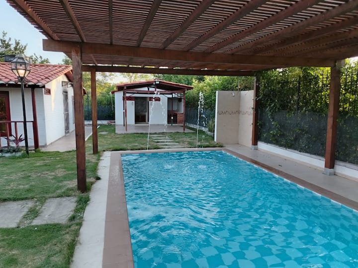 Summer House+pool+parking+bbq@turbaco - Turbaco