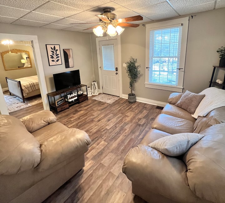 Nan’s Porch - 2 Bedroom Home With Outdoor Firepit - Kingdom Come State Park, Cumberland