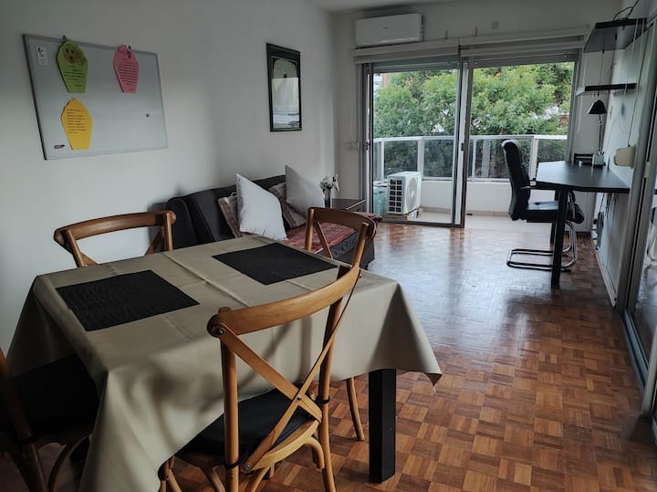 Excelente Ubicación. Muy Iluminado. Con Garage - Montevidéu