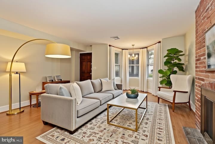 Elegant Private One-bedroom Suite In Dupont Circle - Washington, D.C.