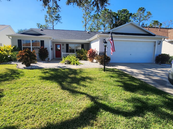 3 Bedroom, 2 Bath Golf Cart Included - Wildwood, FL