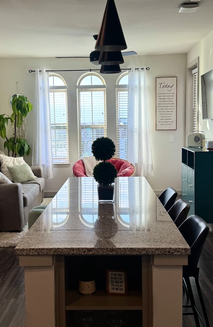 Comfortable 1br Near At&t Stadium & Dfw Airport - Grand Prairie, TX
