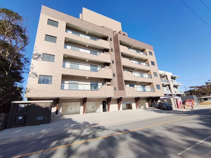 Apartamento Na Quadra Do Mar Em Itapoá -Sc - Itapoá