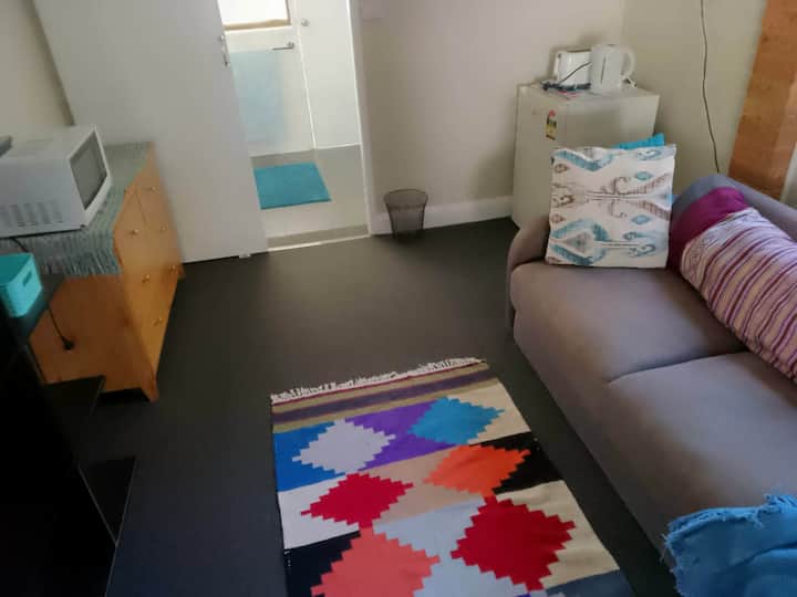 Self-contained Flat - Kempsey