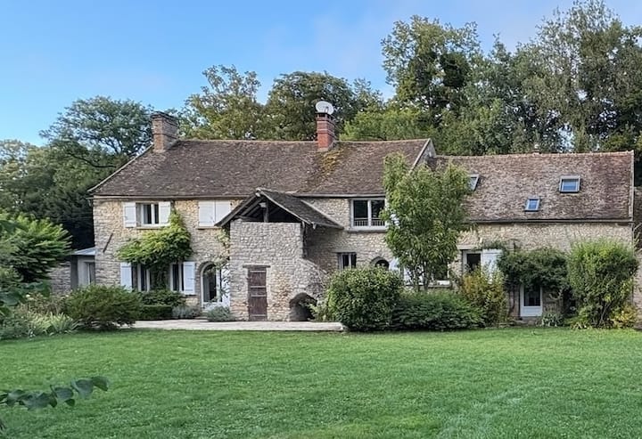 Le Clos D'orgemont : 6 Suites & Jardin, 14 Pers. - Étampes