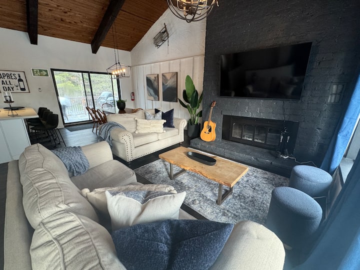 Tyrolean Lane *Hot Tub *Sauna! - Collingwood