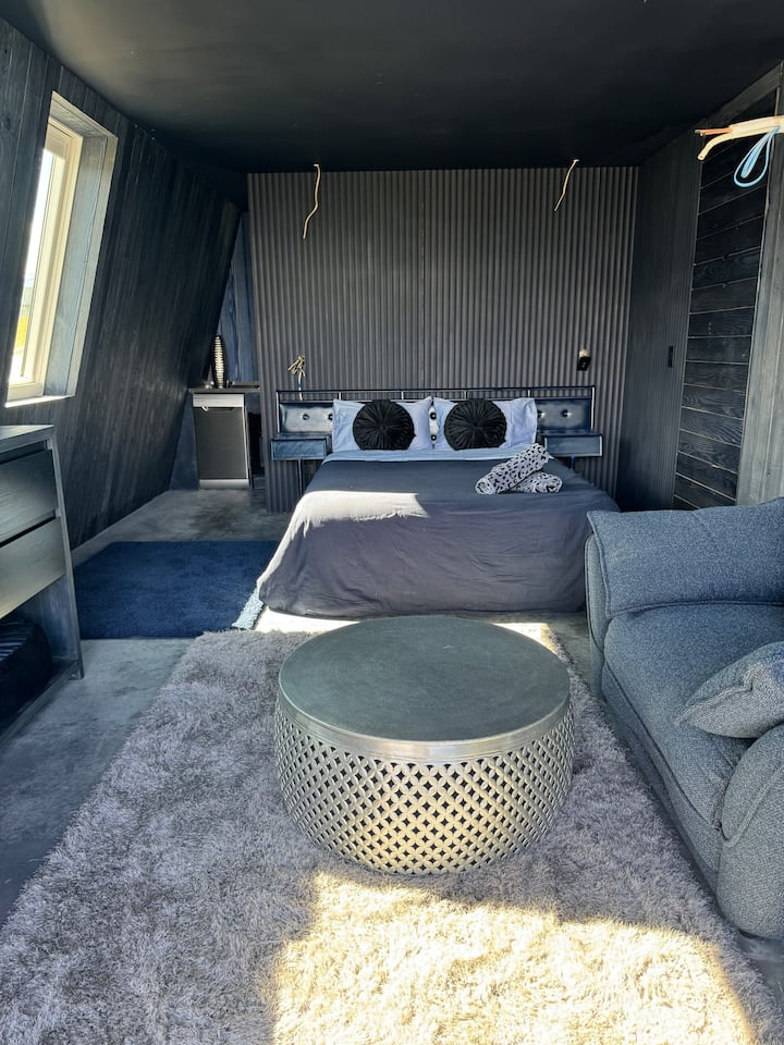 Blue Moon Apartment-epic Mountain Views Wanaka. - Wanaka